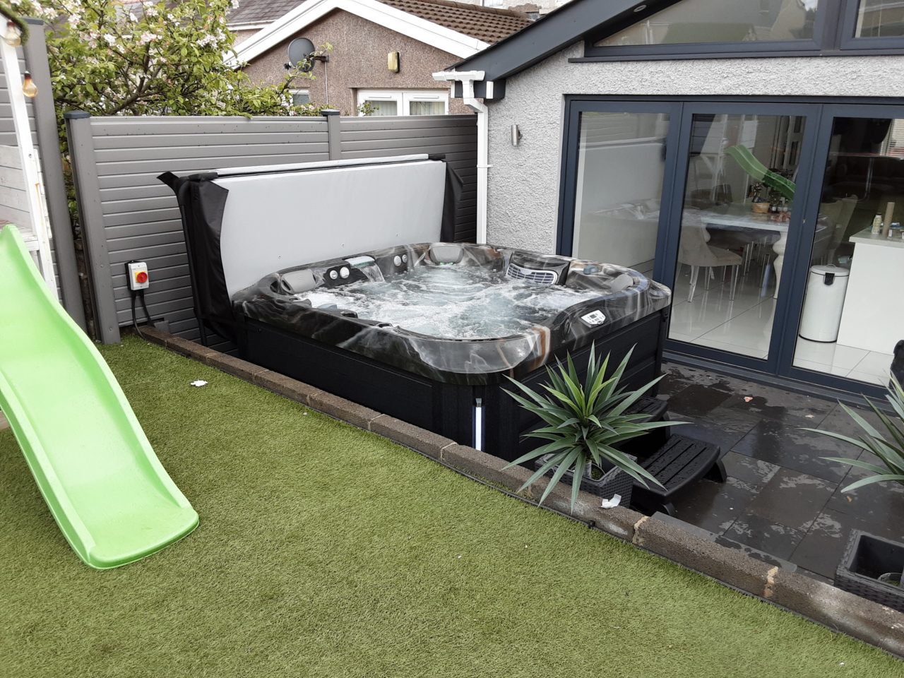 Jacuzzi®J-345IP™IN STOCK | SUMMER SALE | SAVE £1,650