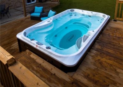 Jacuzzi®­J-13™ Swim Spa Pool | Oyster Pools & Hot Tubs