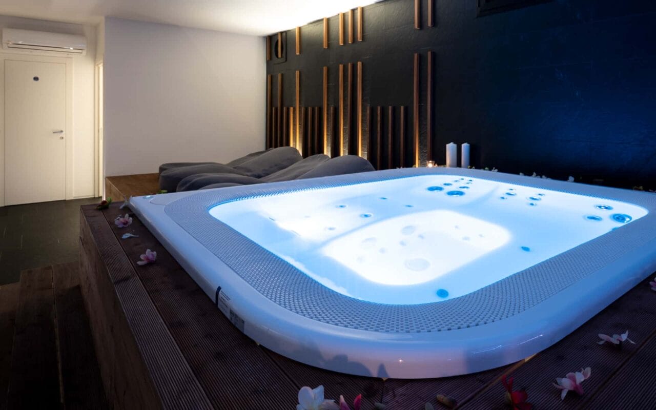 Jacuzzi®Virtus ProTO ORDER Hot Tub | Oyster Pools & Hot Tubs - Wales