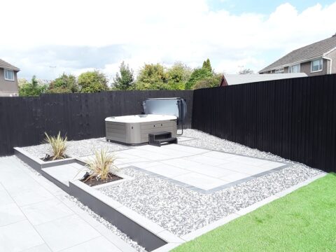 Sun & Soul:Soul 550 Hot Tub | Oyster Pools & Hot Tubs - Wales