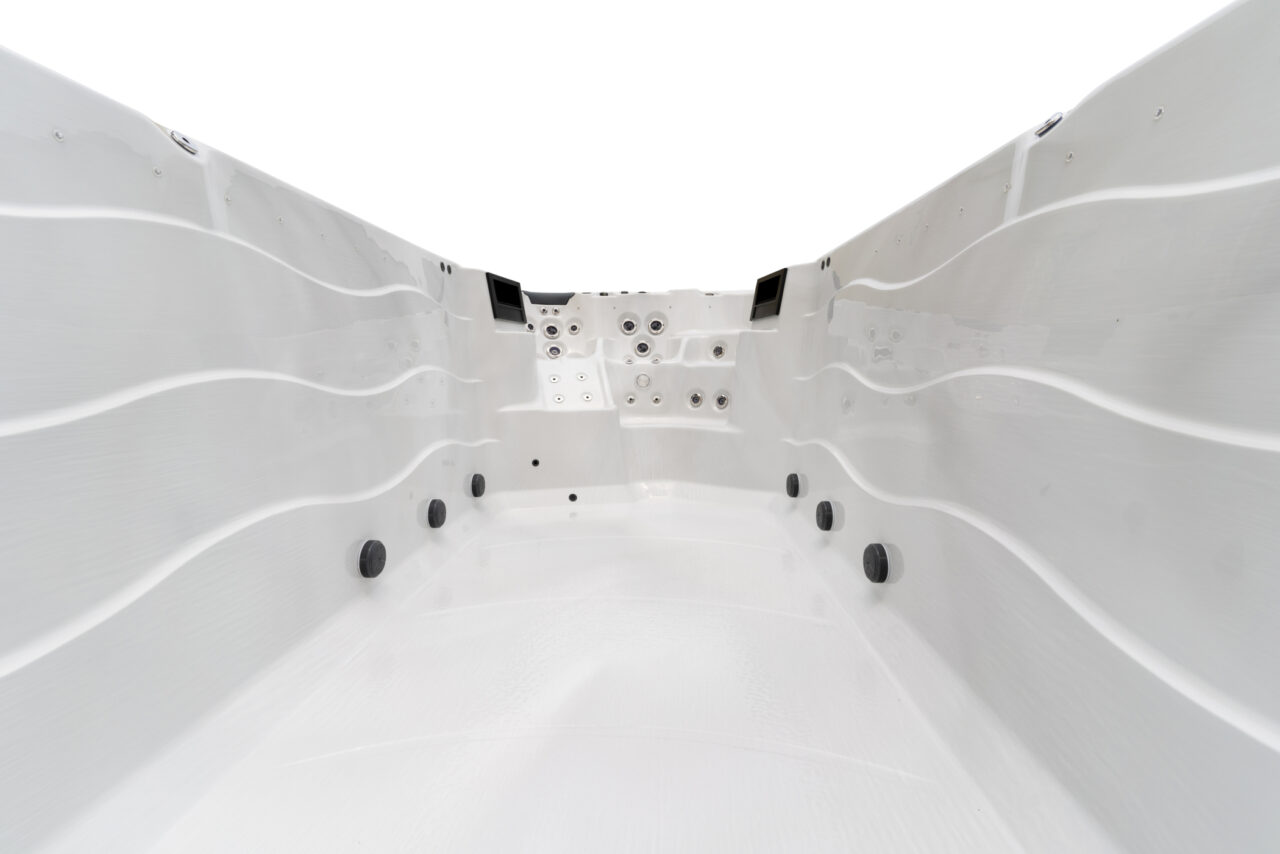 Sun & Soul: Soul 6000 Swimspa. | Oyster Pools & Swimspa - Wales